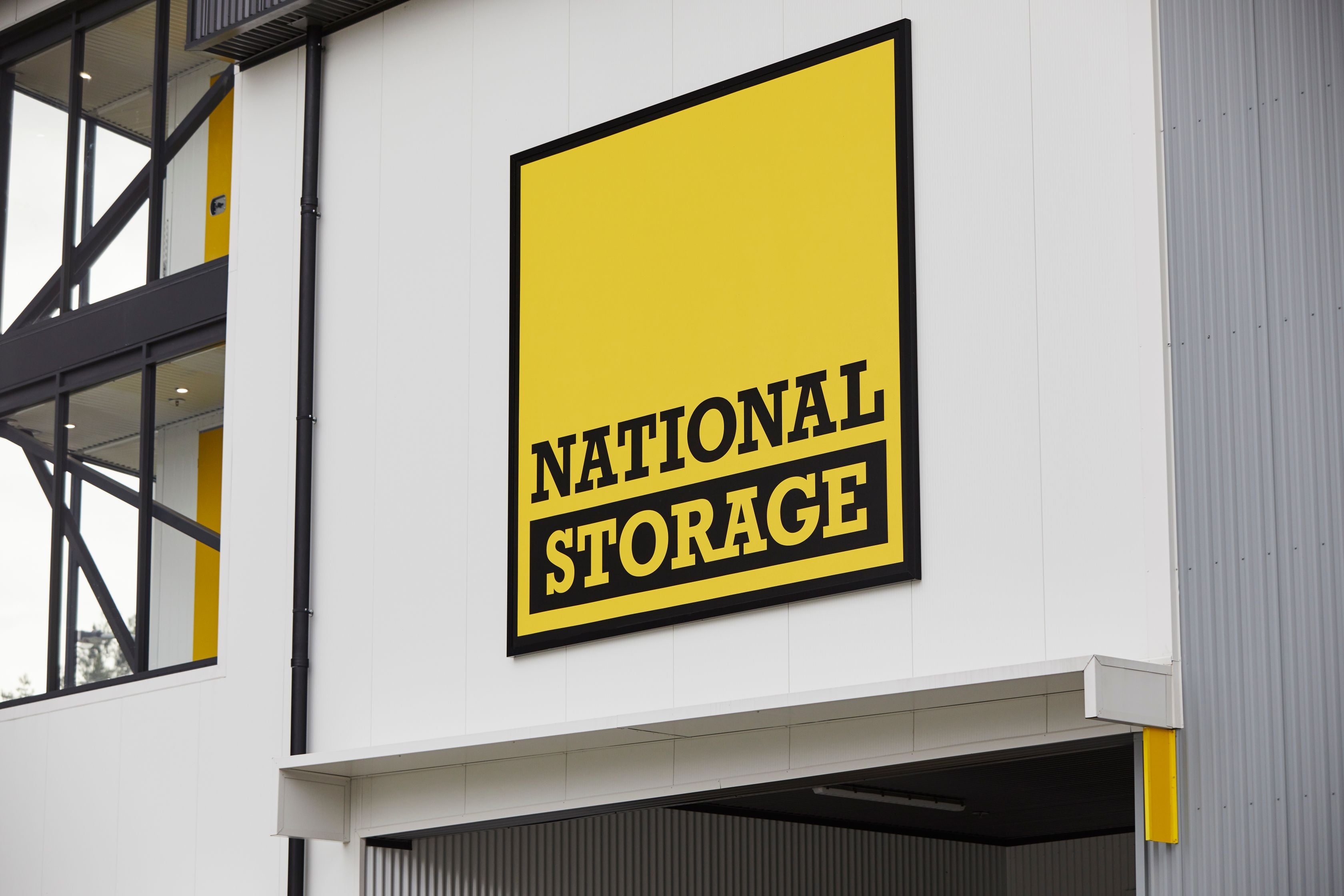 What To Keep / Sell When Travelling - National Storage NZ